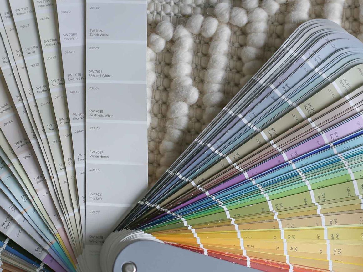 12 Must-Try Wood Stains for Pine Furniture - EdgeFurnish