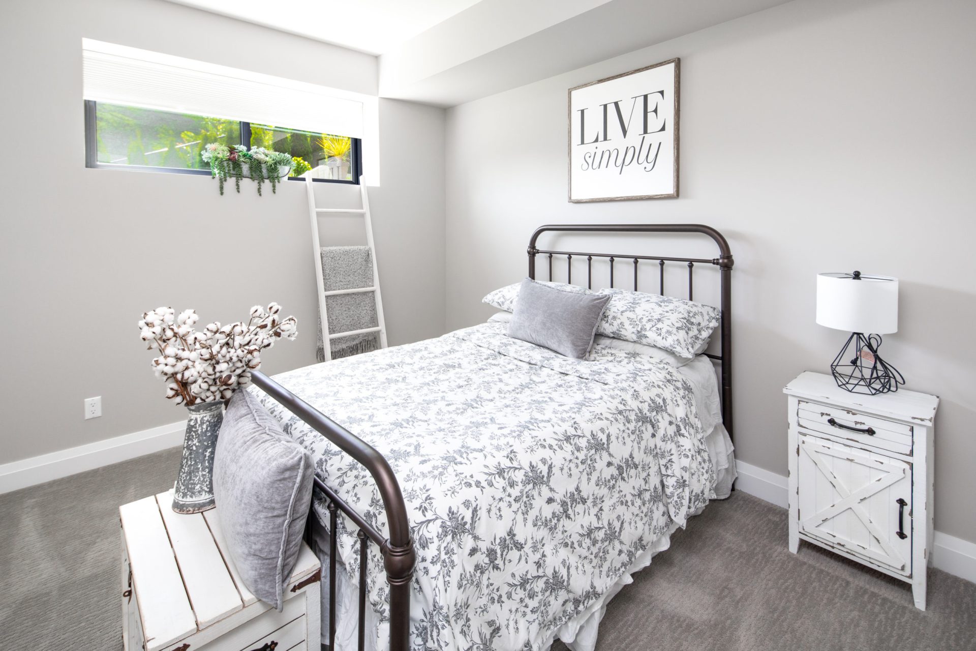 Sherwin Williams Worldly Gray Paint Color Review - EdgeFurnish